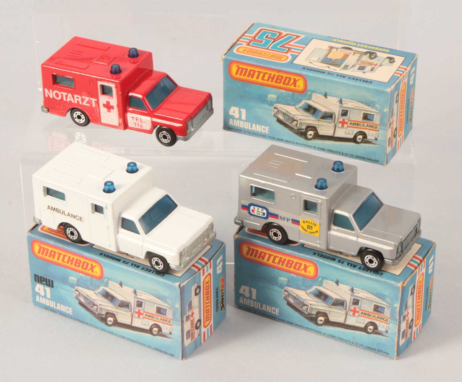 Lot 199 - Matchbox Superfast 3 x 41c Ambulance