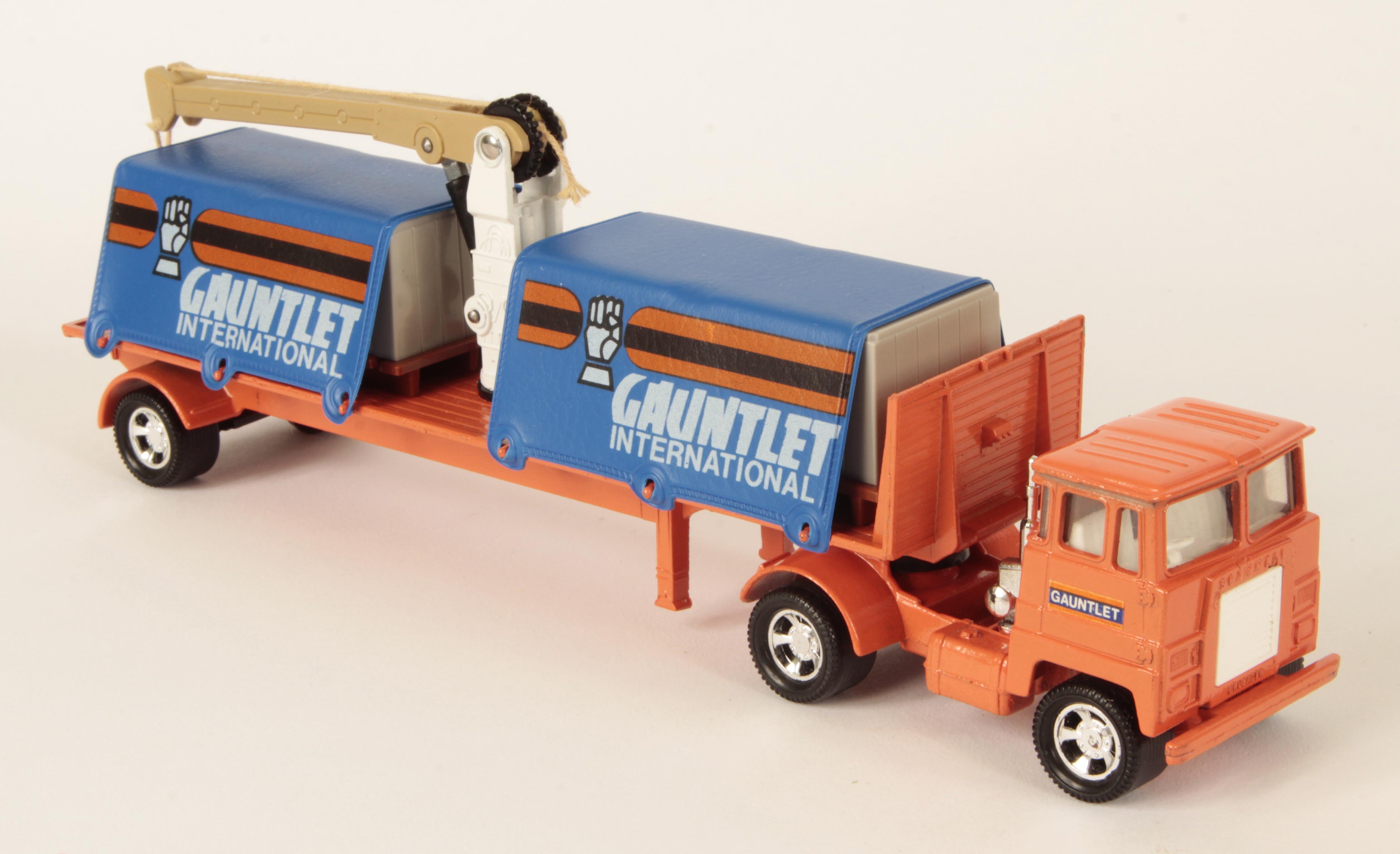Lot 460 - Matchbox Super Kings K-33 Scammell Crusader