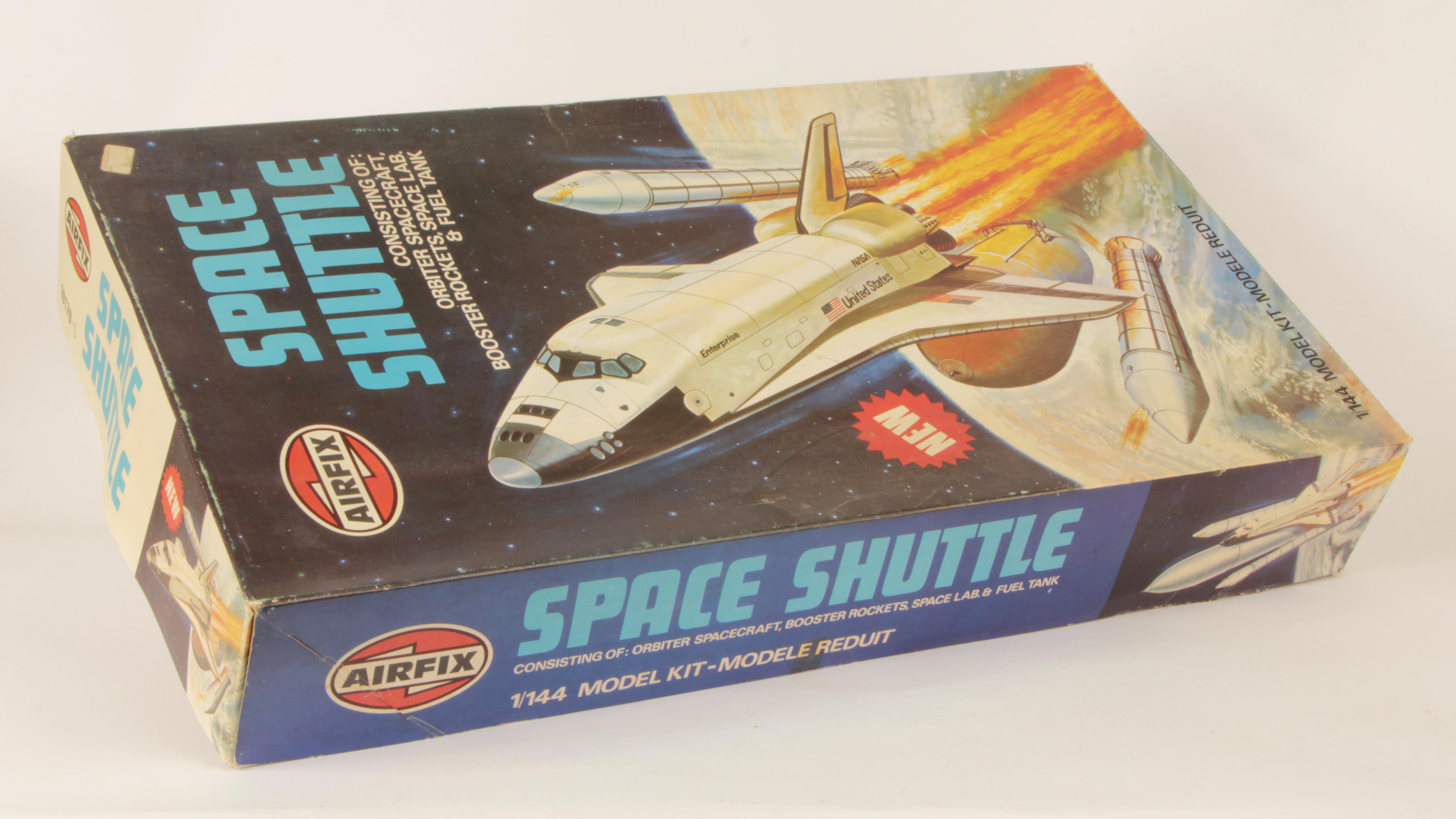 Lot 749 - Airfix Vintage 1/144th Scale Space Shuttle