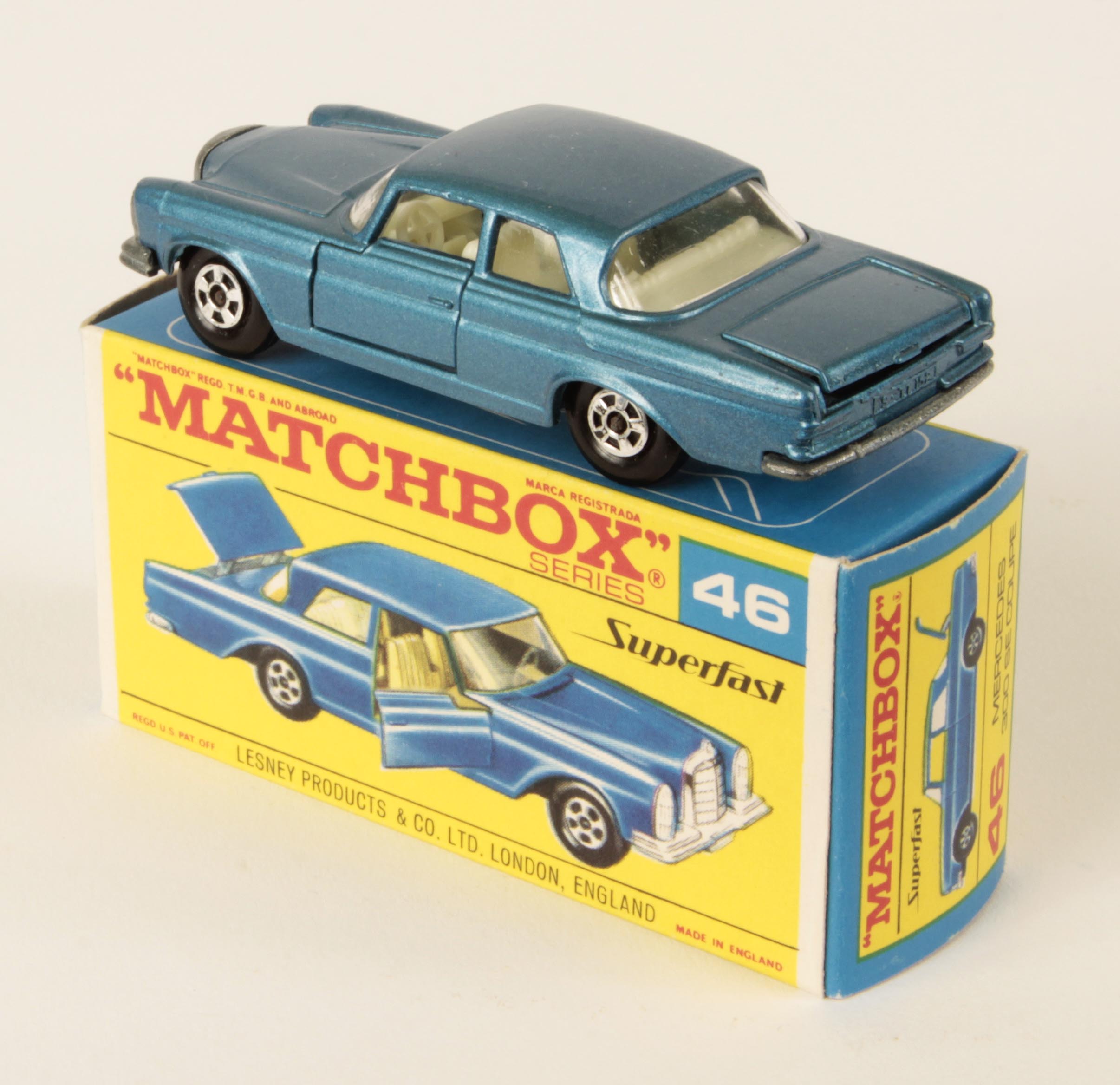 Lot 587 - Matchbox Superfast 46a Mercedes 300SE Coupe