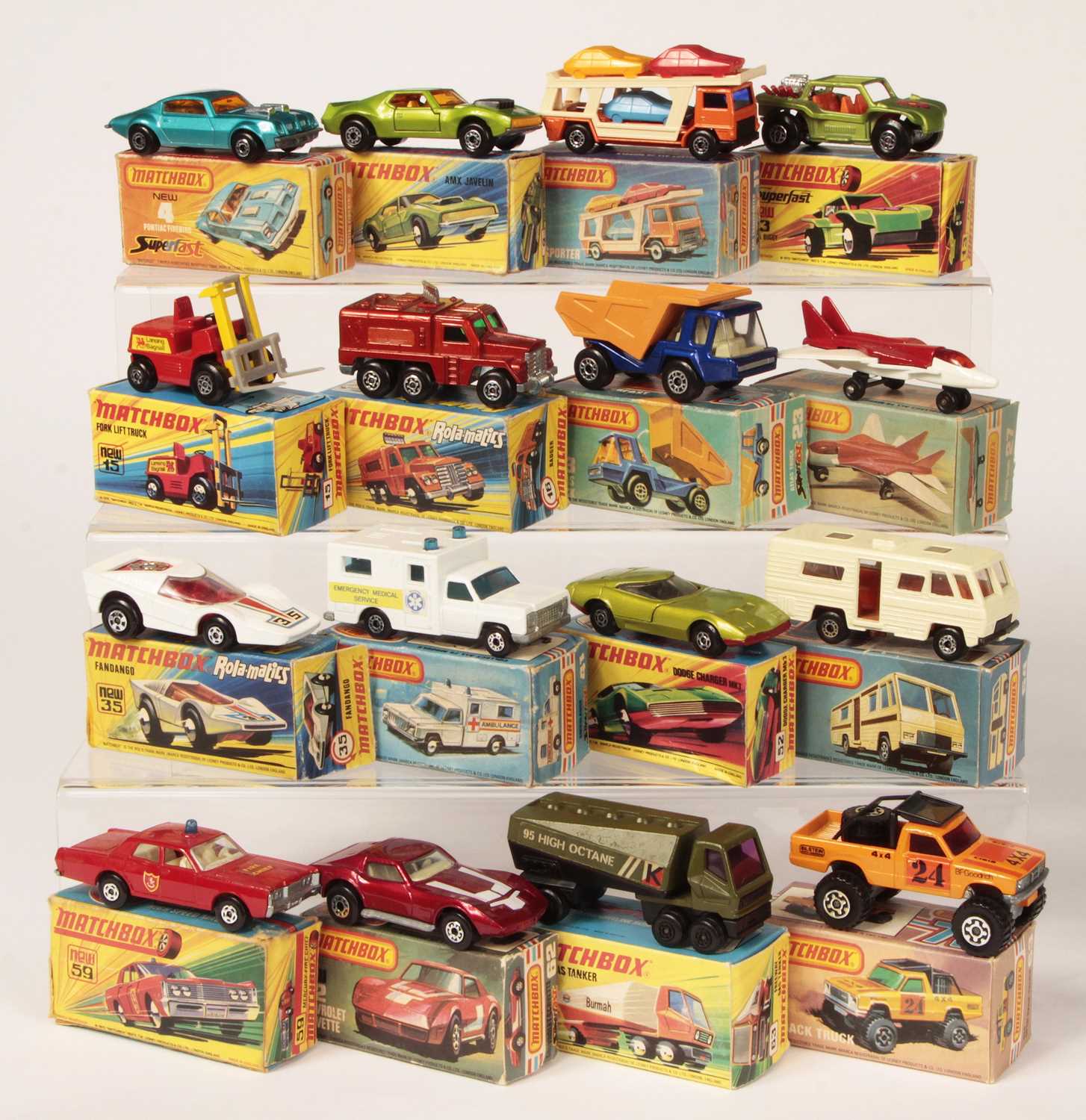 Lot 4 - Matchbox Superfast Large Group of 16 x Early