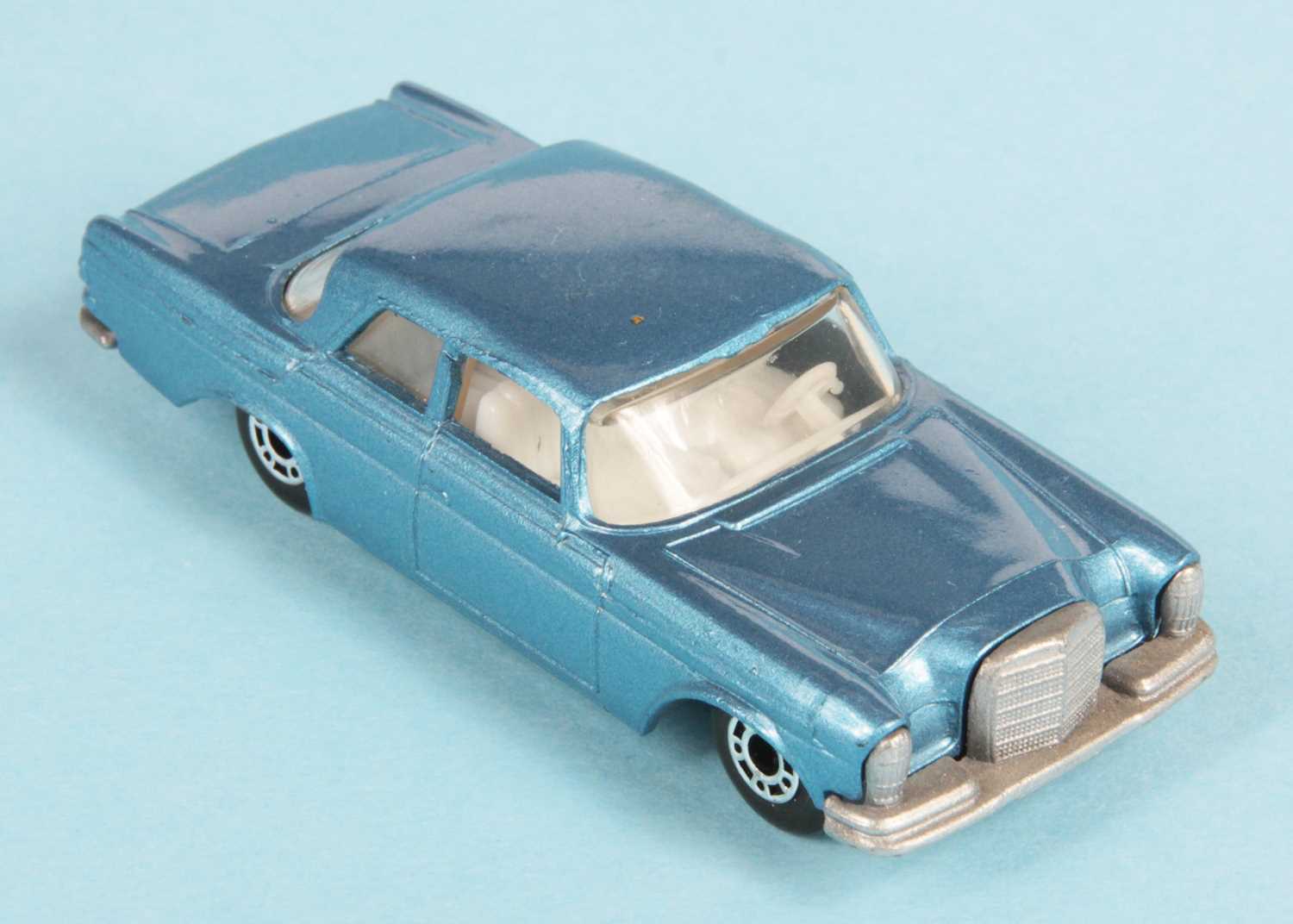 Lot 382 - Matchbox Superfast 46a Mercedes 300SE Coupe
