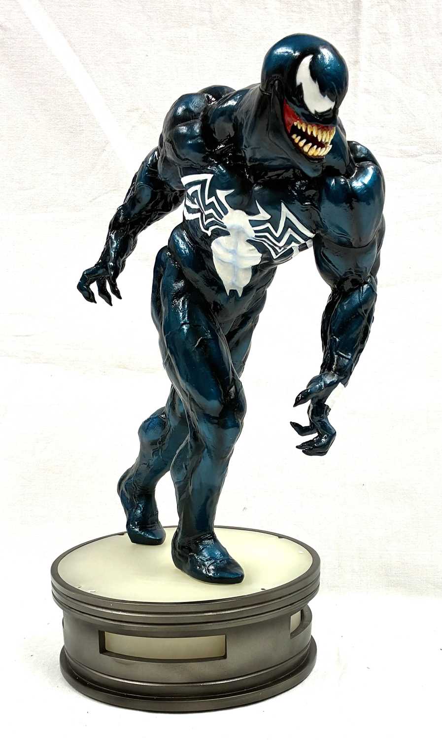 Lot 157 - Kotobukiya Marvel Legendary Villain Series