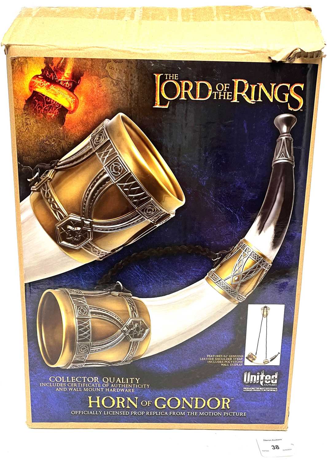 Lot 38 - United Cutlery Lord of the Rings Horn of